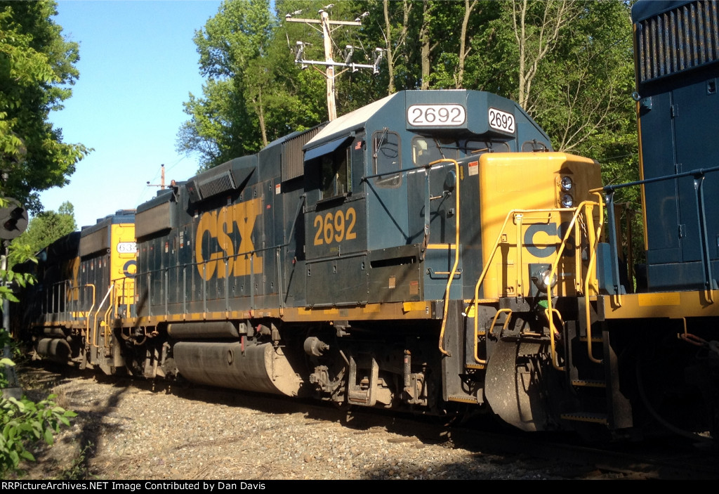 CSX GP38-2 2692 trails second on C964-19